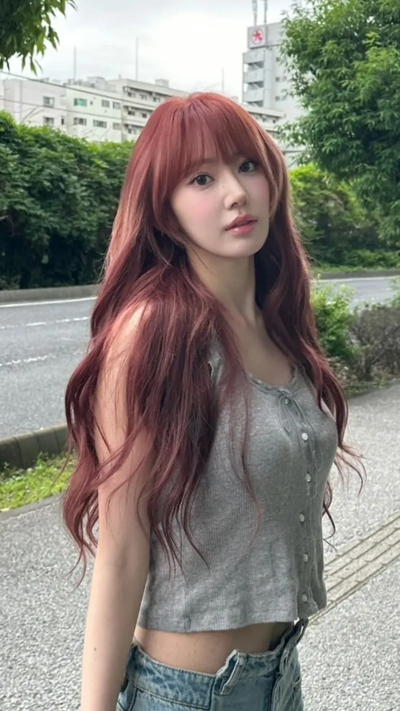 Sakura (LE SSERAFIM) - Profile, Age, Career & Fun Facts