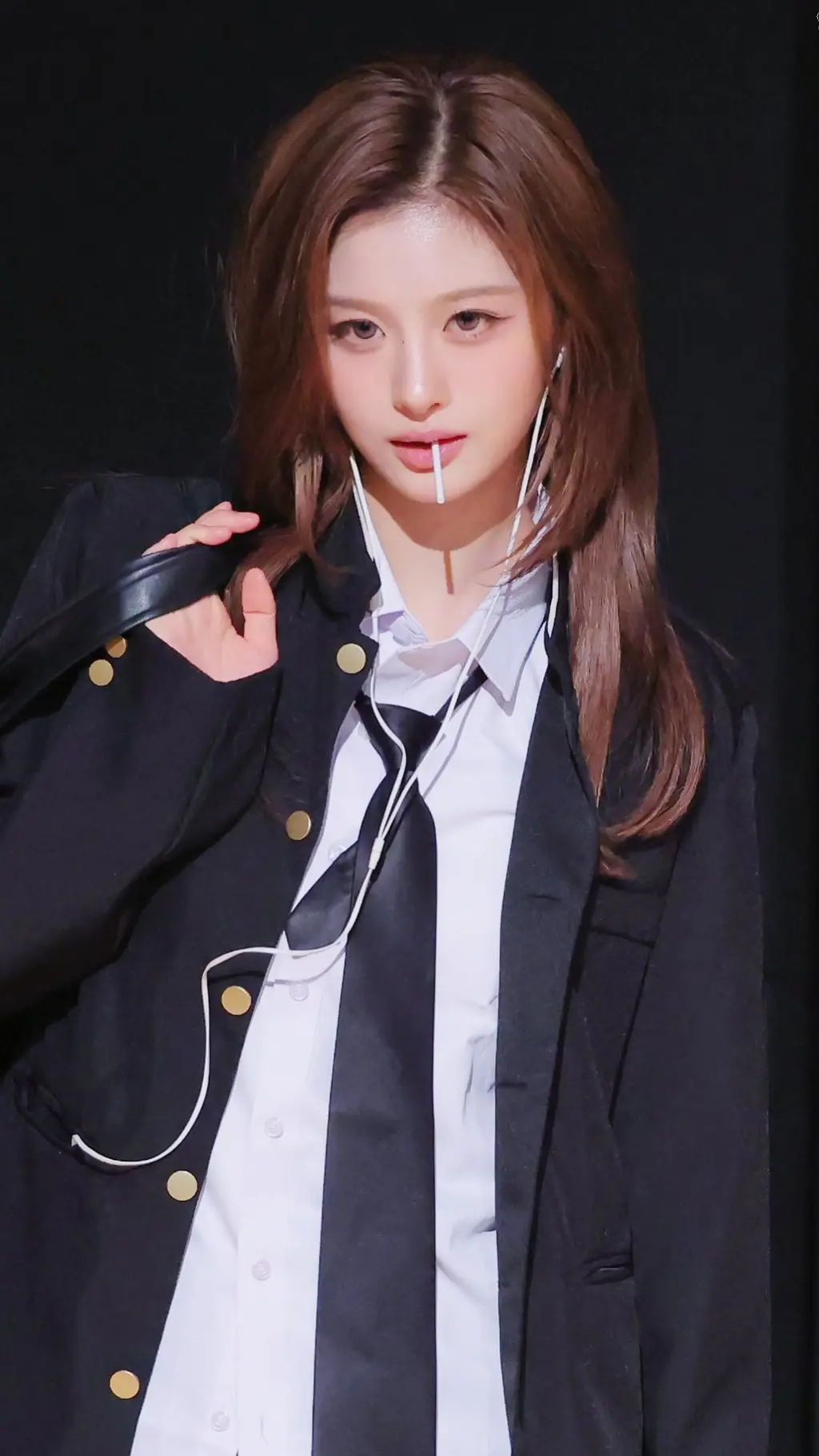 Sullyoon (NMIXX) - Profile, Career, Age & Fun Facts